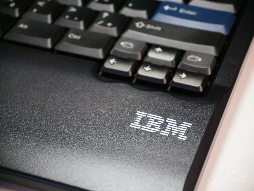 七列鍵盤的信仰，IBM UltraNav USB Keyboard 旅行鍵盤開箱